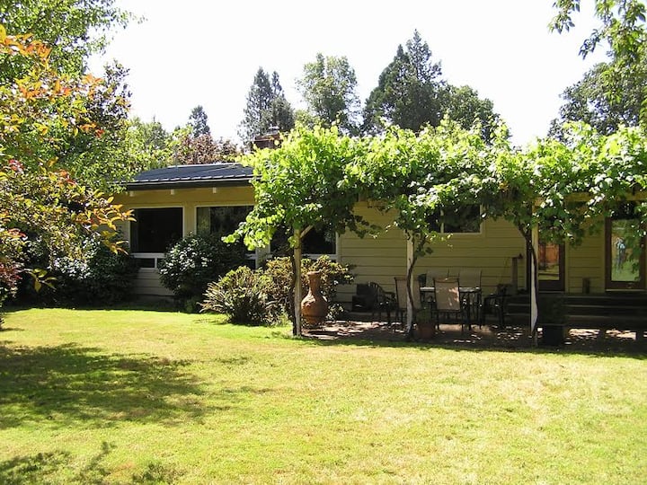 Walk To Osu: Mid-century Ranch - Corvallis, OR