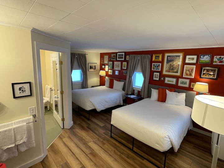 Sleep Woodstock Mobility Impaired Accessible Suite - Woodstock, VT