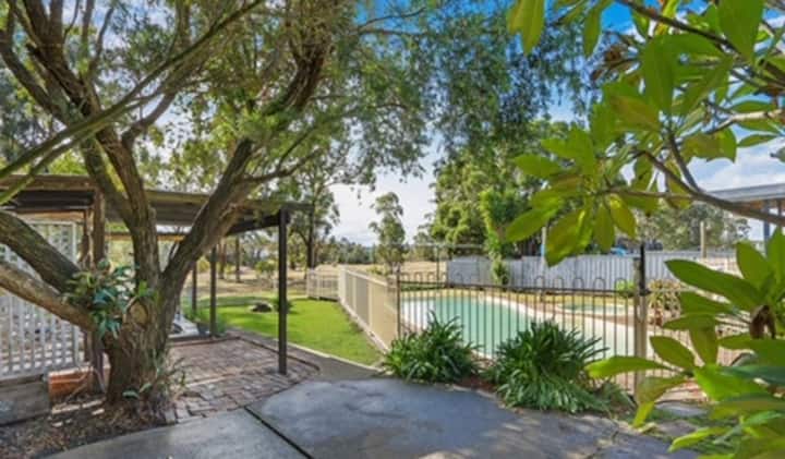 Cessnock Breathtaking Views By The Pool - Paxton