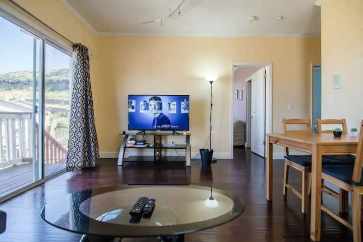 Private Condo |Beautiful View| 2bd/1ba - Pacifica, CA