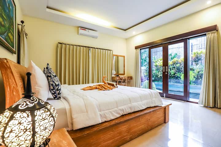 Ubud Legacy Villa: Classic House, Modern Standards - Ubud