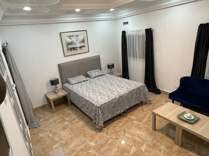 5 Bedroom, 2 Detached Rooms. - The Gambia