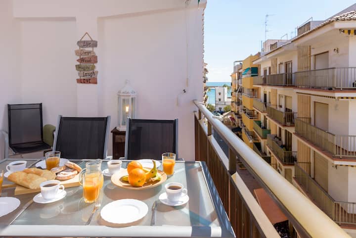 Port Perfection: Your Dream Apartment By The Beach - Jávea