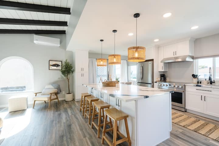 Boho Luxe In Bay Park | Outdoor Living | Bay Views - San Diego, CA