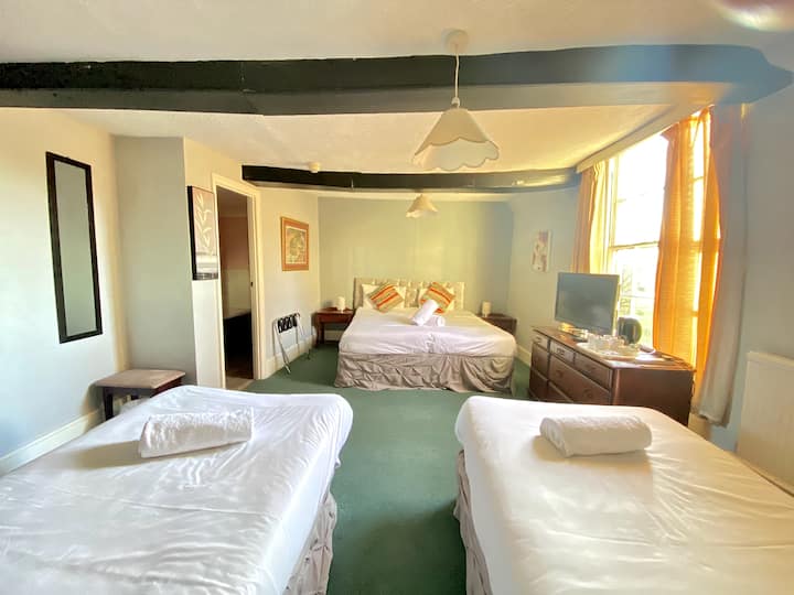 Family Room With Breakfast - Canterbury