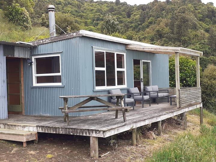 Rimu Ridge Hut - Pahiatua