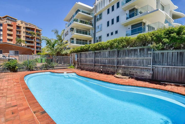 Surfside Palms Entire Full Apartment - The Entrance