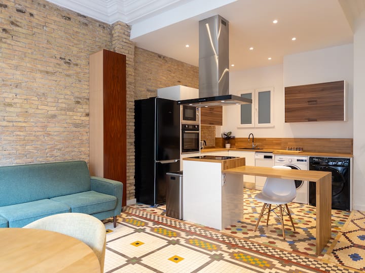 Heart Of City: 3br/3ba Modern Stay Mosaic Tiles - Valência