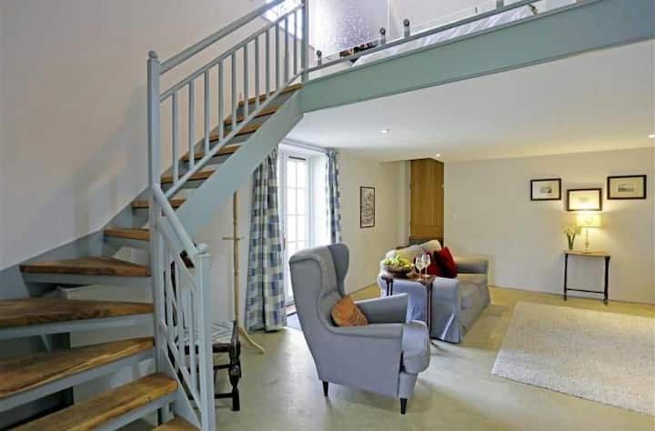 Buttery: Tranquil, Stylish & Stunning Views - Ipswich