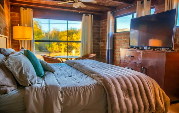 Charming Master Bedroom - Tucson, AZ