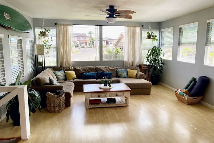The Cozy Home - Haleiwa, HI