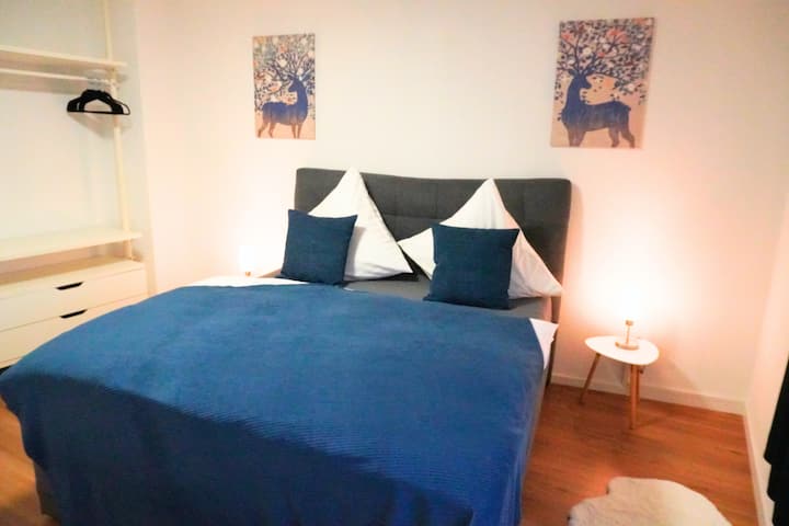 Living-life, Katzensprung Zum Klinikum Und Messe - Essen