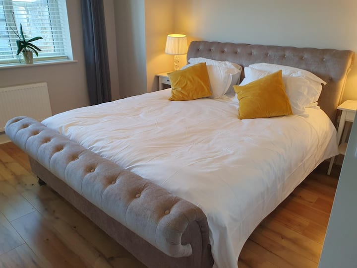 Aran Guesthouse - Kingsize Bed With Ensuite - Skerries