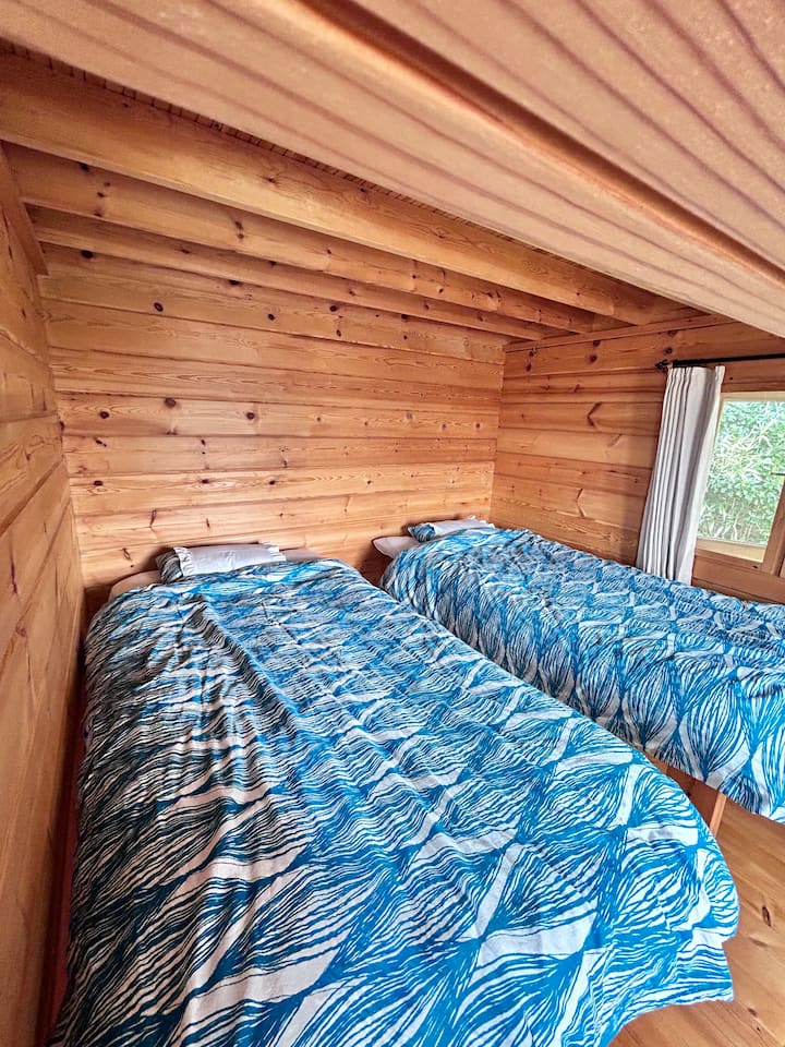 宮城の離島『網地島』のログコテージで自然を感じるひとときを - Miyagi