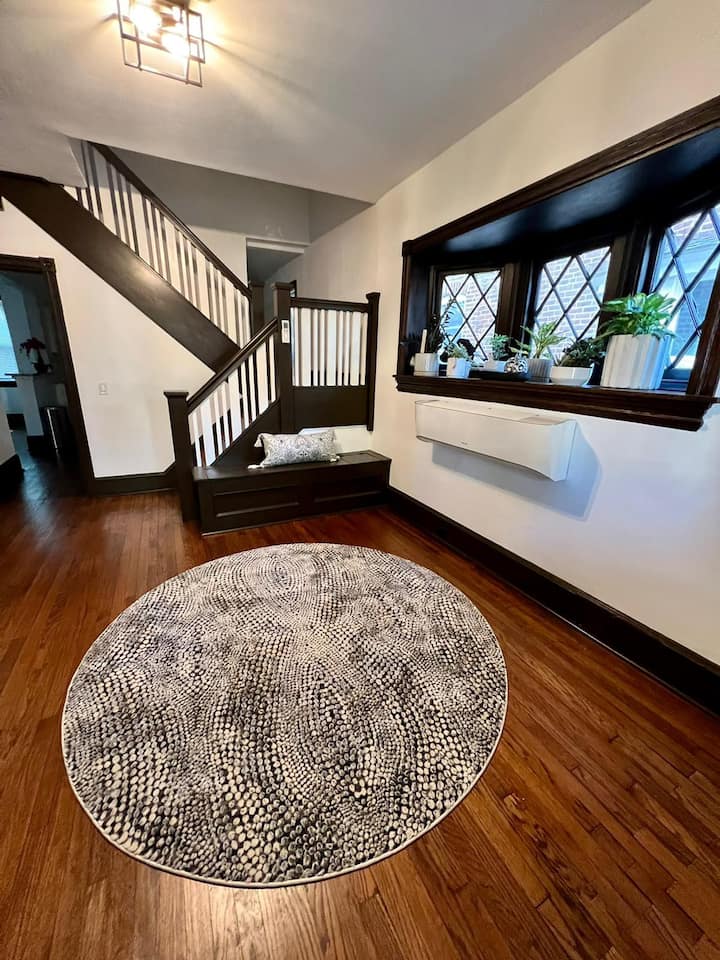 Spacious 4-bedroom Oasis - Wilmington, DE