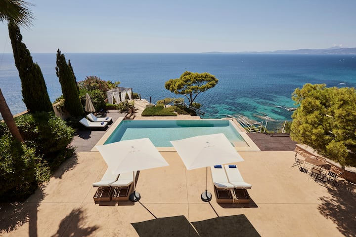 Luxury Villa With Stunning Sea Views In Mallorca - El Arenal