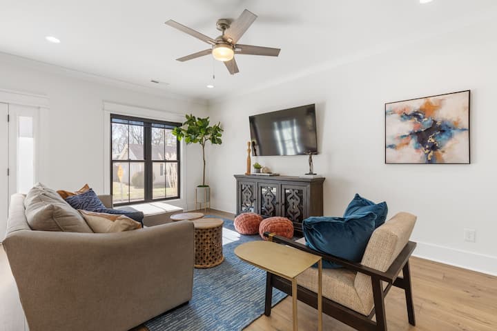 Urban Oasis At The Heart Of Boro - Murfreesboro, TN
