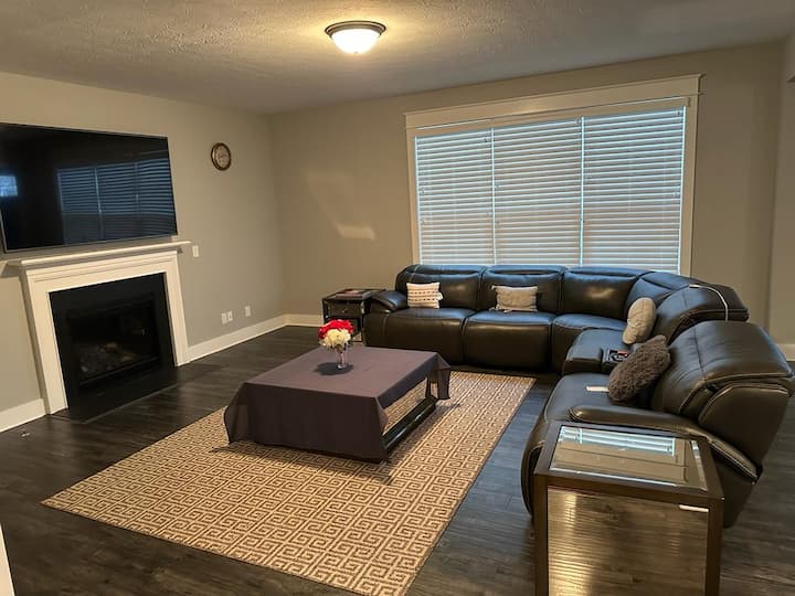 Calm And Peaceful - A Place Like Home - Avon, IN