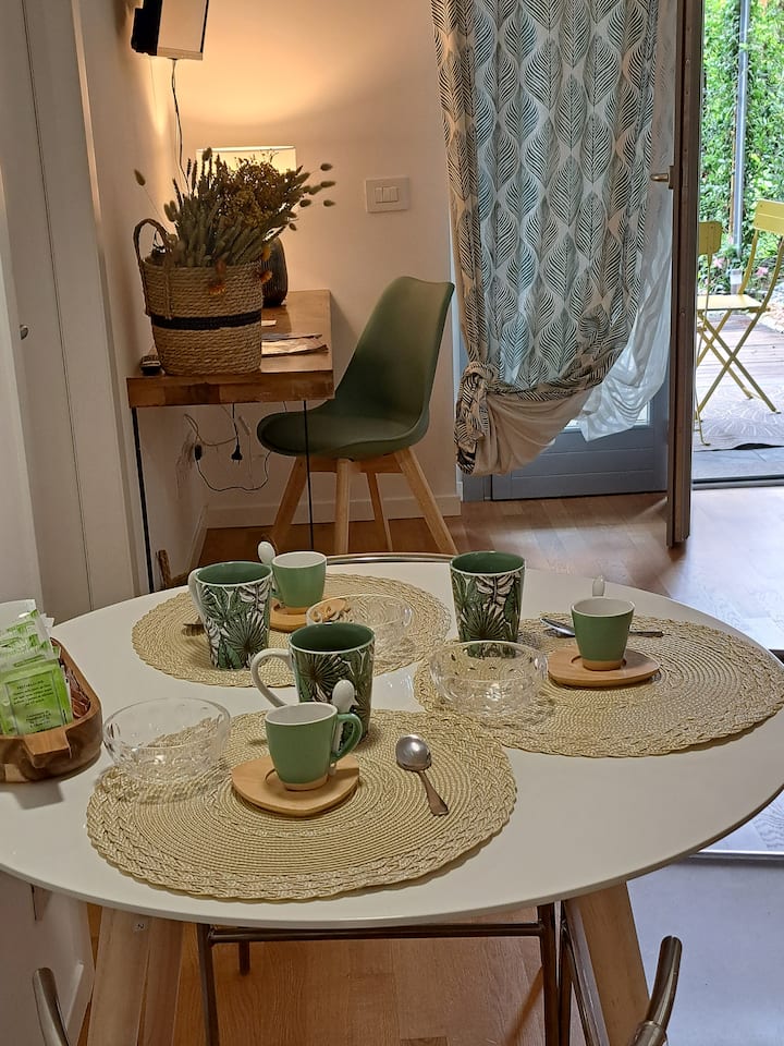 Eden 2 - Monolocale Con Giardino+parcheggio Gratis - Bergamo