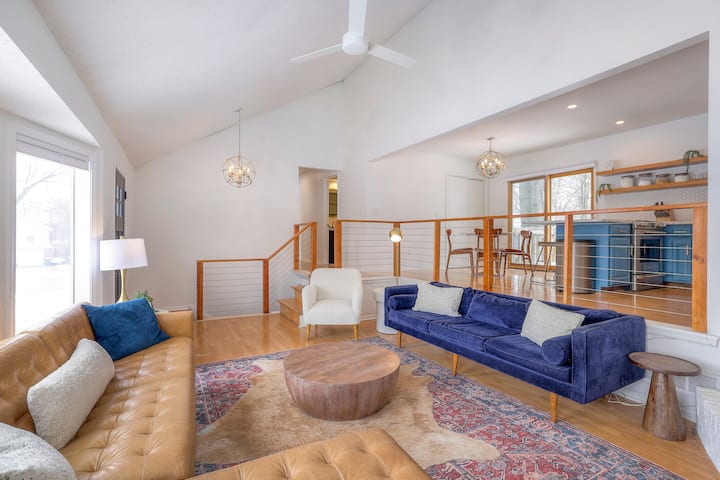 Welcome To Our Mid-mod In O-town! Pets Welcome! - 올라쓰