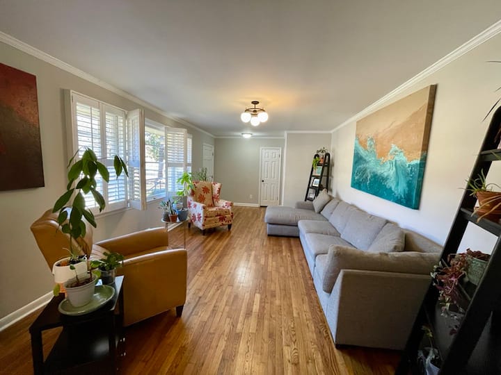 Charm In Homewood Hills - Athens, GA