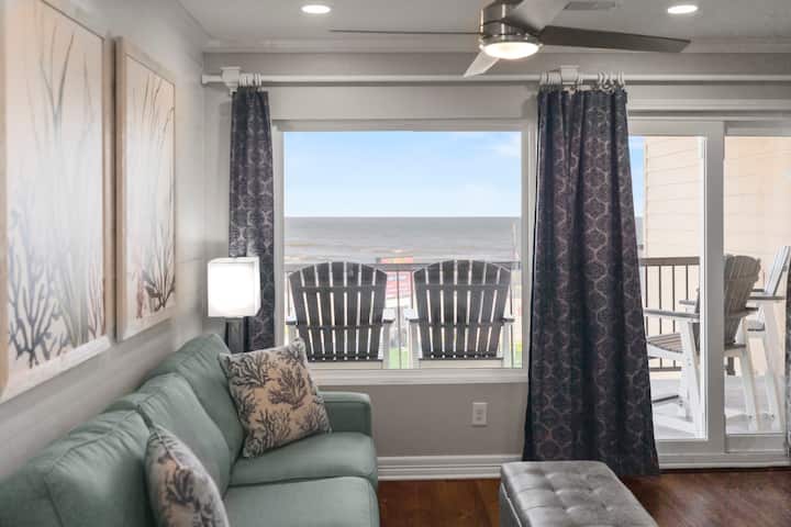 Amazing Ocean Retreat: Panoramic View, Resort Pool - Galveston, TX