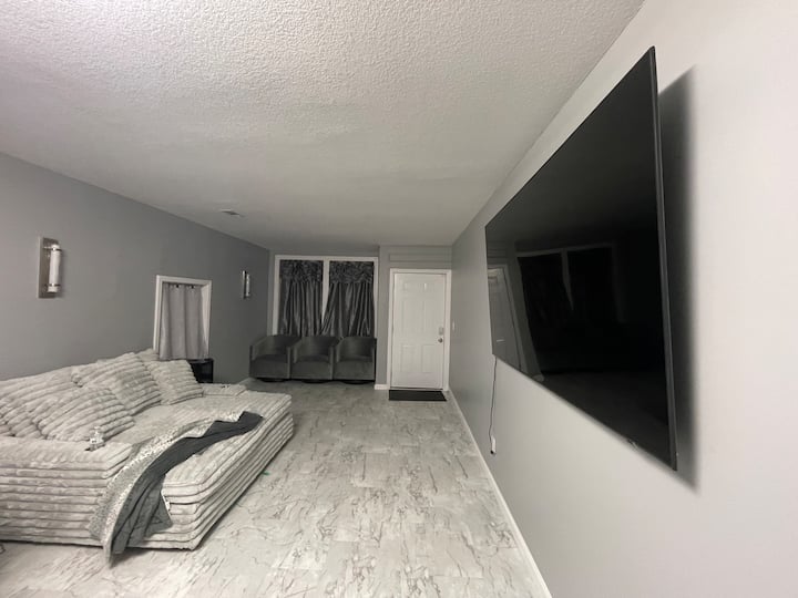 Home Away From Home - Kansas City, MO