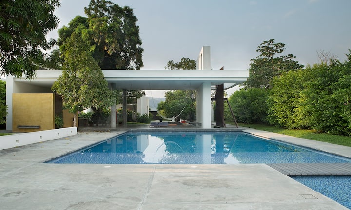 Splendid House In The Tropics. - Honda
