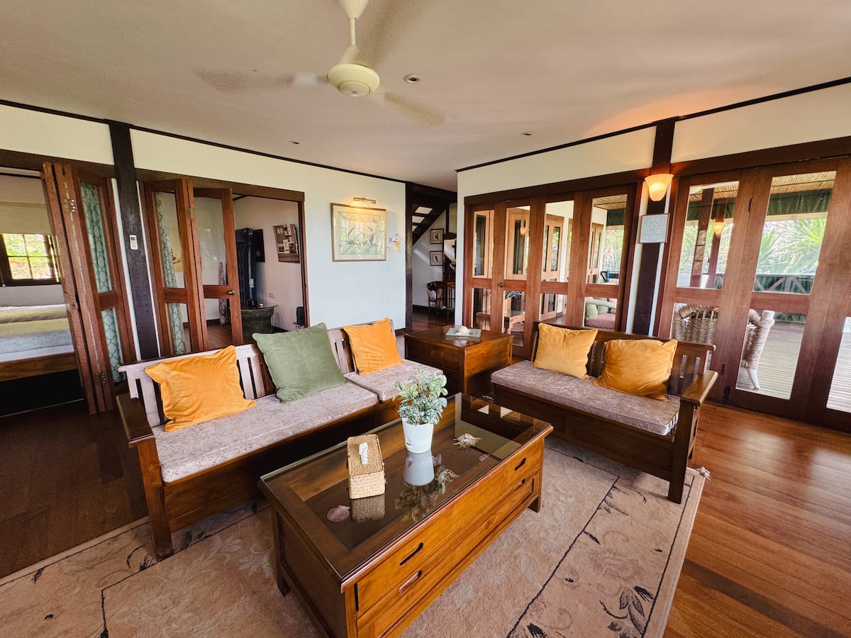 Batam Villa Holiday Rentals - Riau Islands, Indonesia | Airbnb