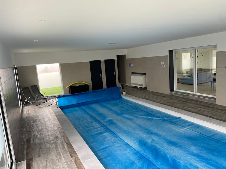 Maison Avec Piscine Intérieur - Saint-Hilaire-du-Harcouët