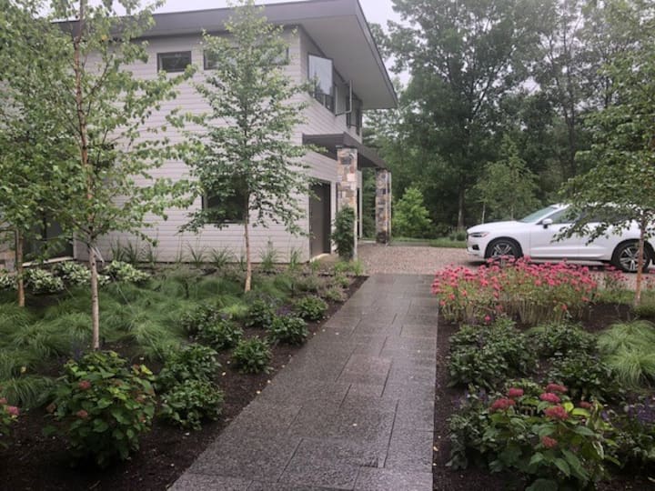 Modern Carriage House Near Town - Dorset, VT