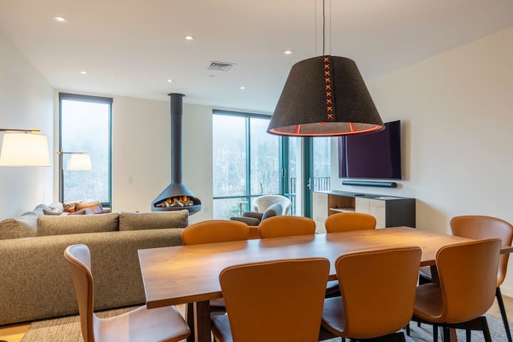 Walk To Lifts 2br + Bonus Rm Spruce Peak Residence - Stowe, VT