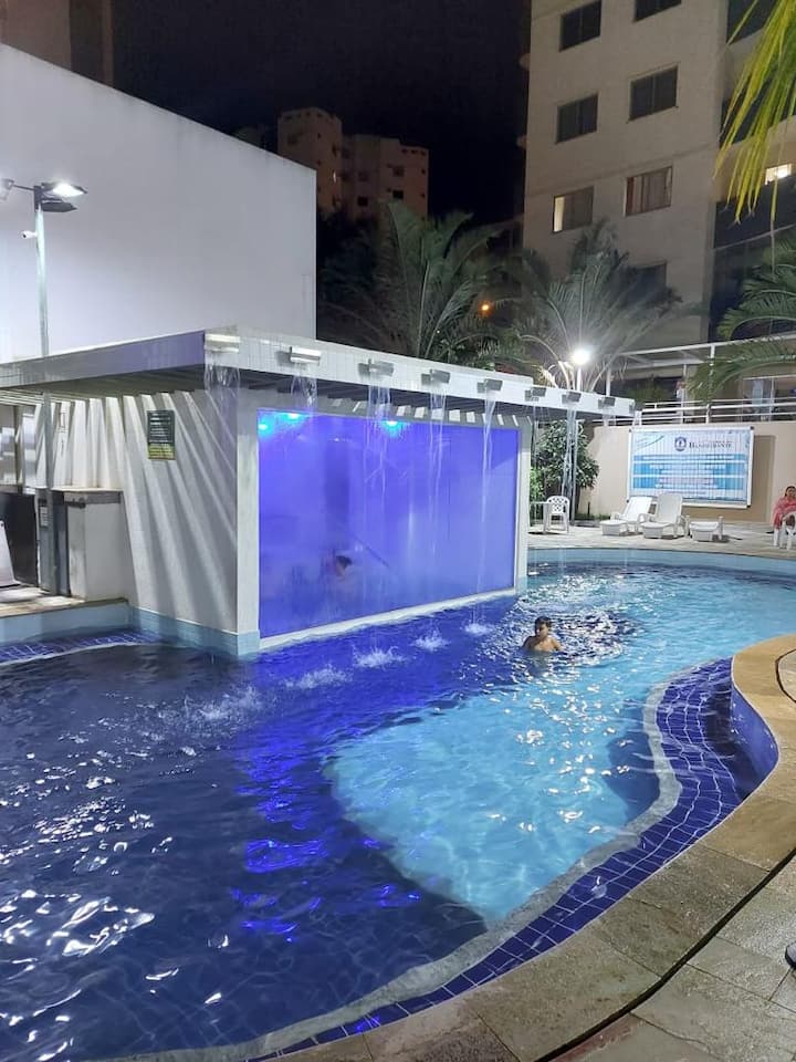 (1 Andar) Apartamento De 2 Quartos - Caldas Novas