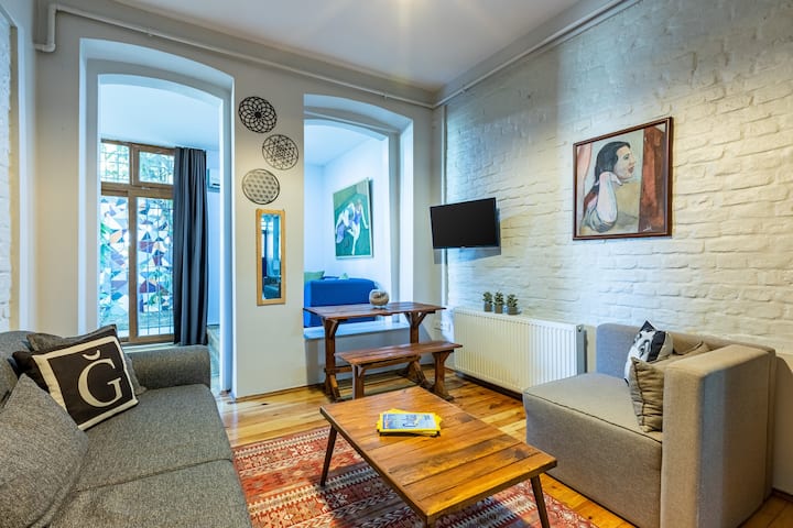 1 Bd Chic Garden Flat In Taksim - Beyoğlu