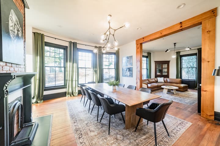 Grand Historic Downtown Home | Walk To Dining! - Lynchburg, VA