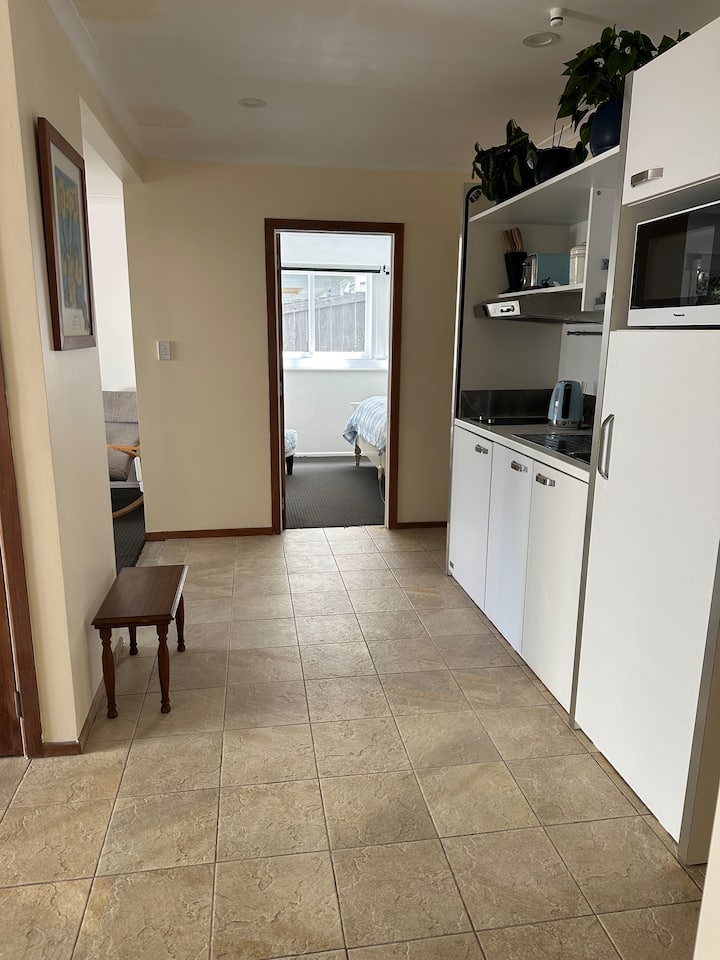 Quiet Guest Suite In Grey Lynn - Auckland