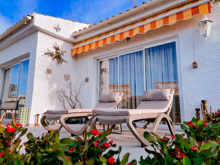 Great Suite With Breakfast Included - La Marina