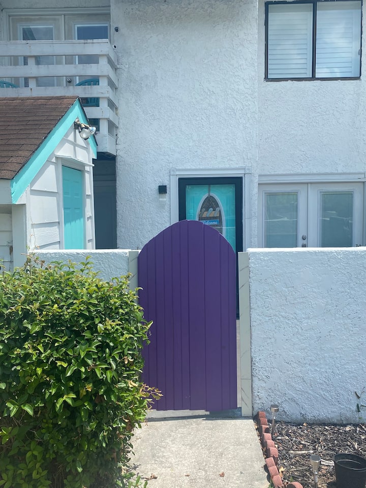 3-story Beach Townhome - Myrtle Beach, SC