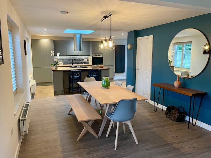 Ministry House: City-coast-country. Parking - Newcastle upon Tyne