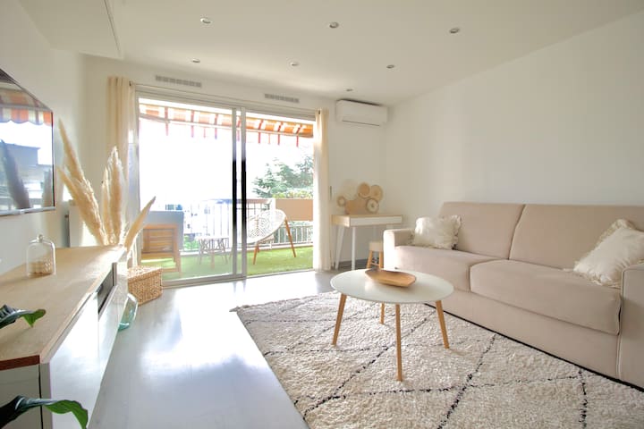 Charme & Cocooning Avec Terrasse - Saint-Laurent-du-Var