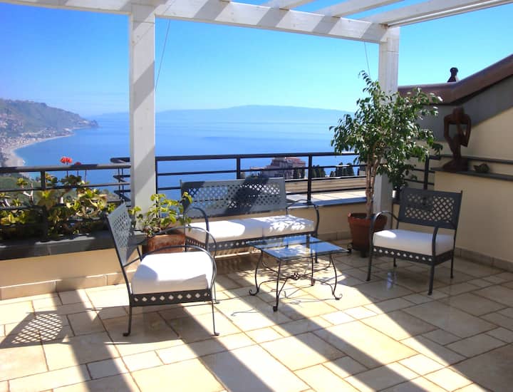 Taormina Panoramic Terrace Loft W Pool & Garage - Taormina