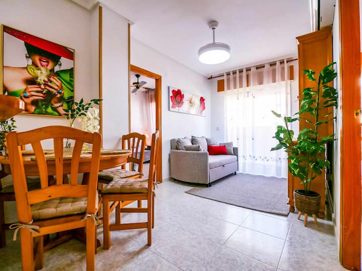 Sunny Apartment | Prime Location, Pool 400 M Beach - Torrevieja