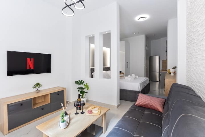 New Glamorous Apartment In Downtown - Thessaloniki