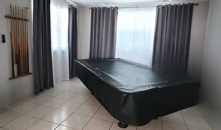 Tranquil Haven With Billiard - Vieques