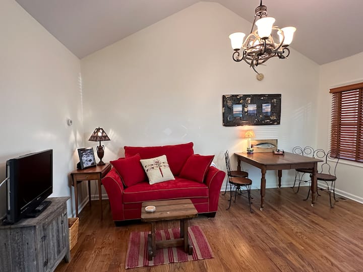 Perfect Cottage Getaway 10 Min Walk Into Town - Highlands, NC