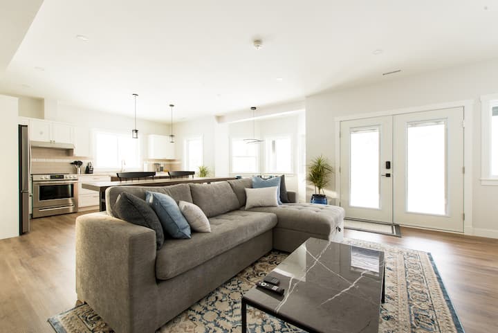 Alpine Trailhead - Juniper Suite - Sun Peaks