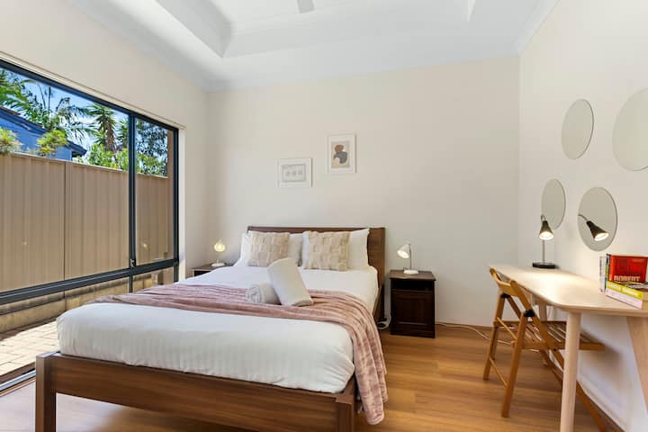 Beachside Gem In Doubleview! Free Wi-fi! Parking! - Perth