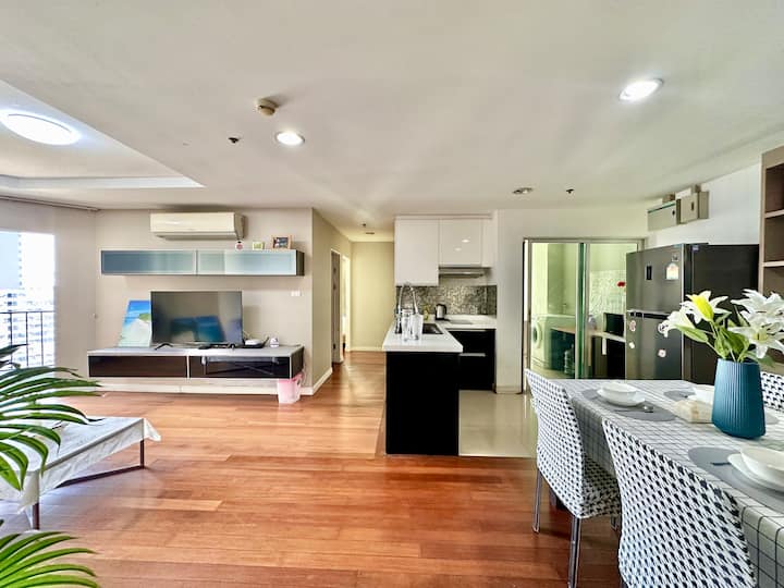 B14-spacious 2bd 1bath, Cbd, Jood Fair,rama9 - Bangkok