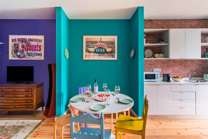 Monica's Place: A Friends' Inspired Apartment - Marvila