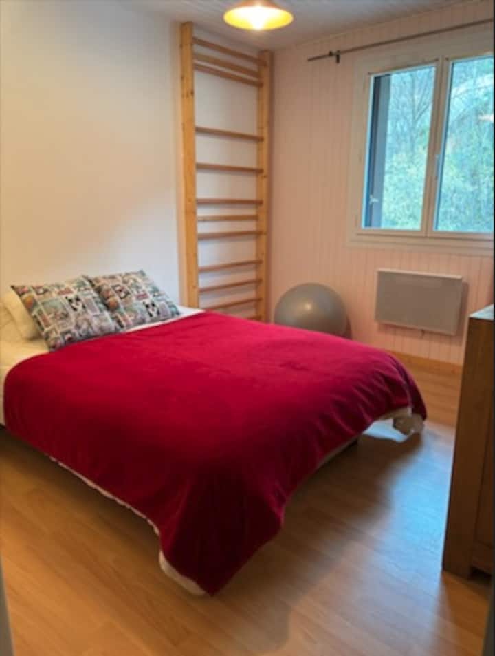 Chambre Dans Appartement Calme - Briançon